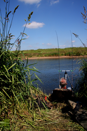 Effective Barbel Rigs – Part One - Bob Roberts – Fishing information ...